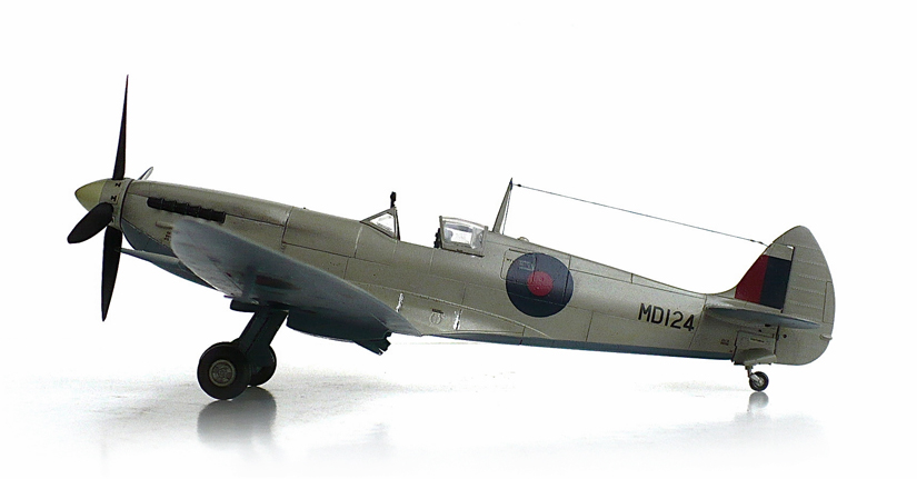 The Great Canadian Model Builders Web Page!: Supermarine Spitfire MK VII