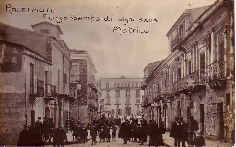 REGALPETRA LIBERA ((( blog Racalmuto))): Racalmuto era un paese di 15. ...