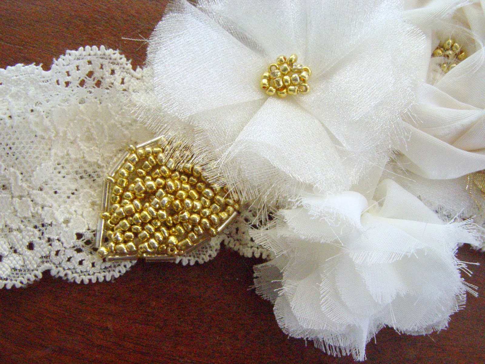 So Creative!: DIY: Wedding Day Garter Tutorial.