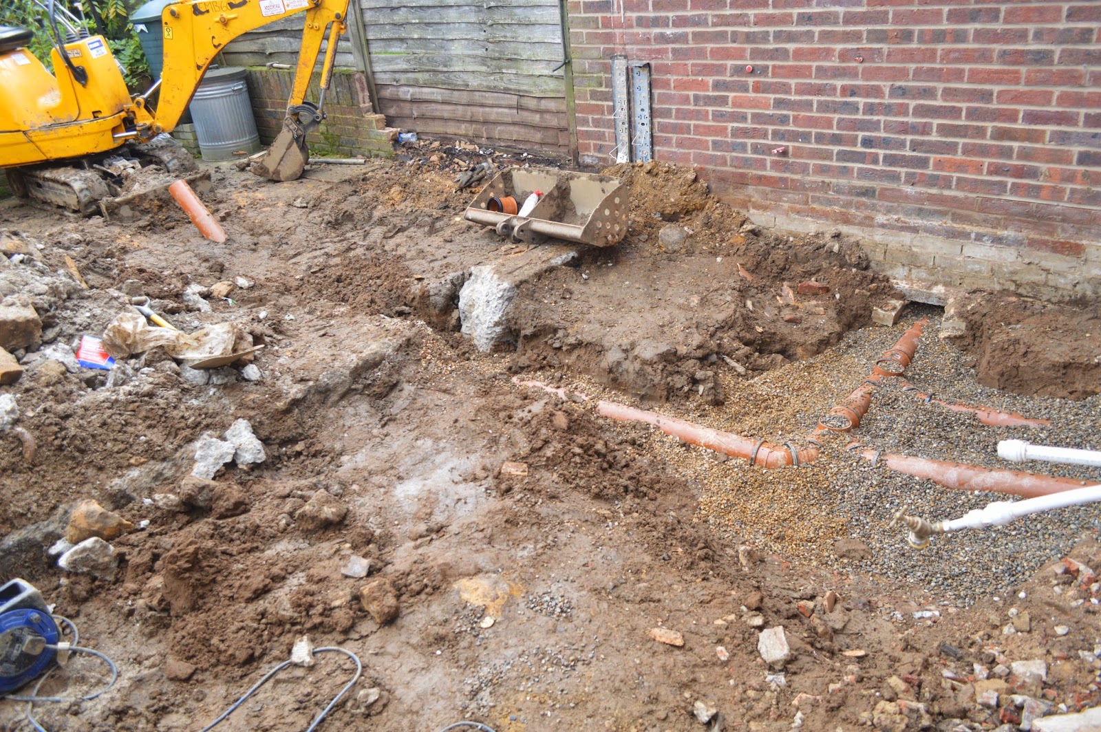 A Single Storey Rear Extension Building Project: Drainage continues and ...