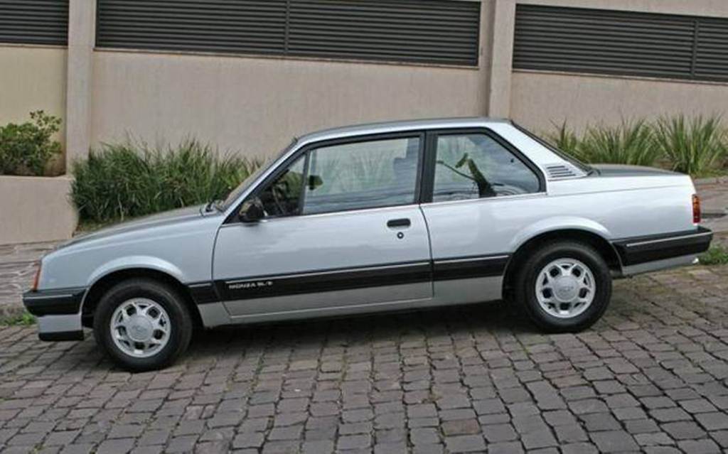 Monza SL/E 1989 1.8: fotos, consumo e especificações | CAR.BLOG.BR