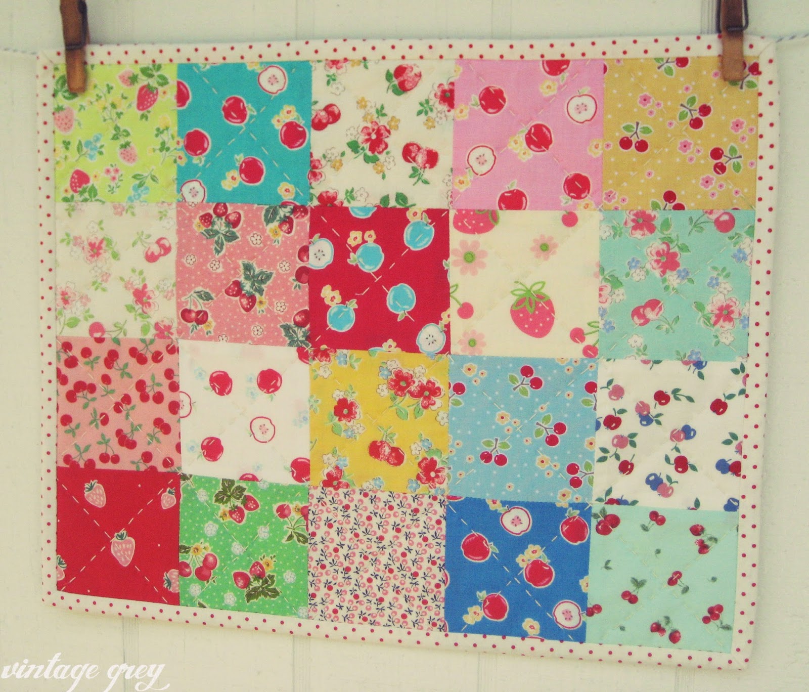 vintage grey: patchwork and hand sewing