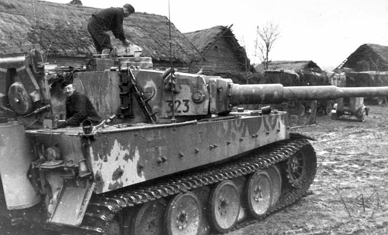 FLAME HISTORY: TIGER I vs T-34: ΣΥΓΚΡΟΥΣΗ ΓΙΓΑΝΤΩΝ (2ο μέρος)