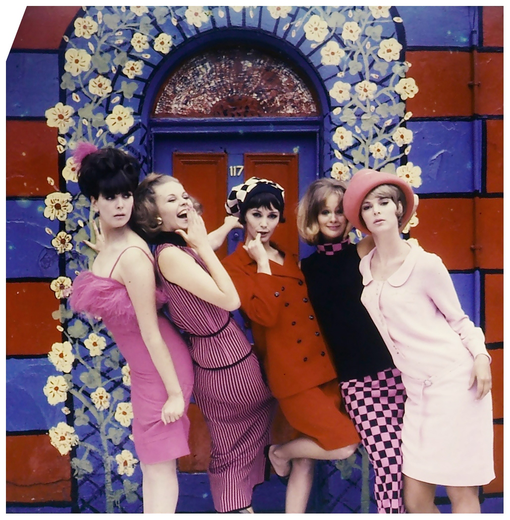 43 Impressive Color Photos of 60's Women Fashion Taken by Norman ...