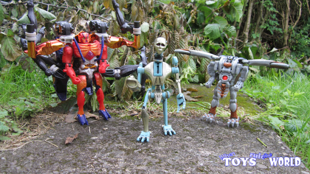 When Toys Rule The World: Review: Beast Wars Transmutate