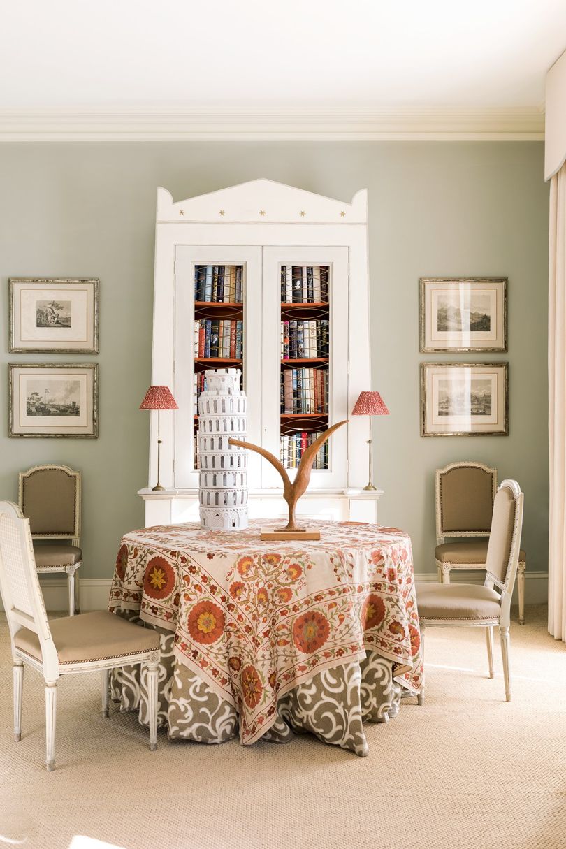 Designer Virginia Howard's London Flat