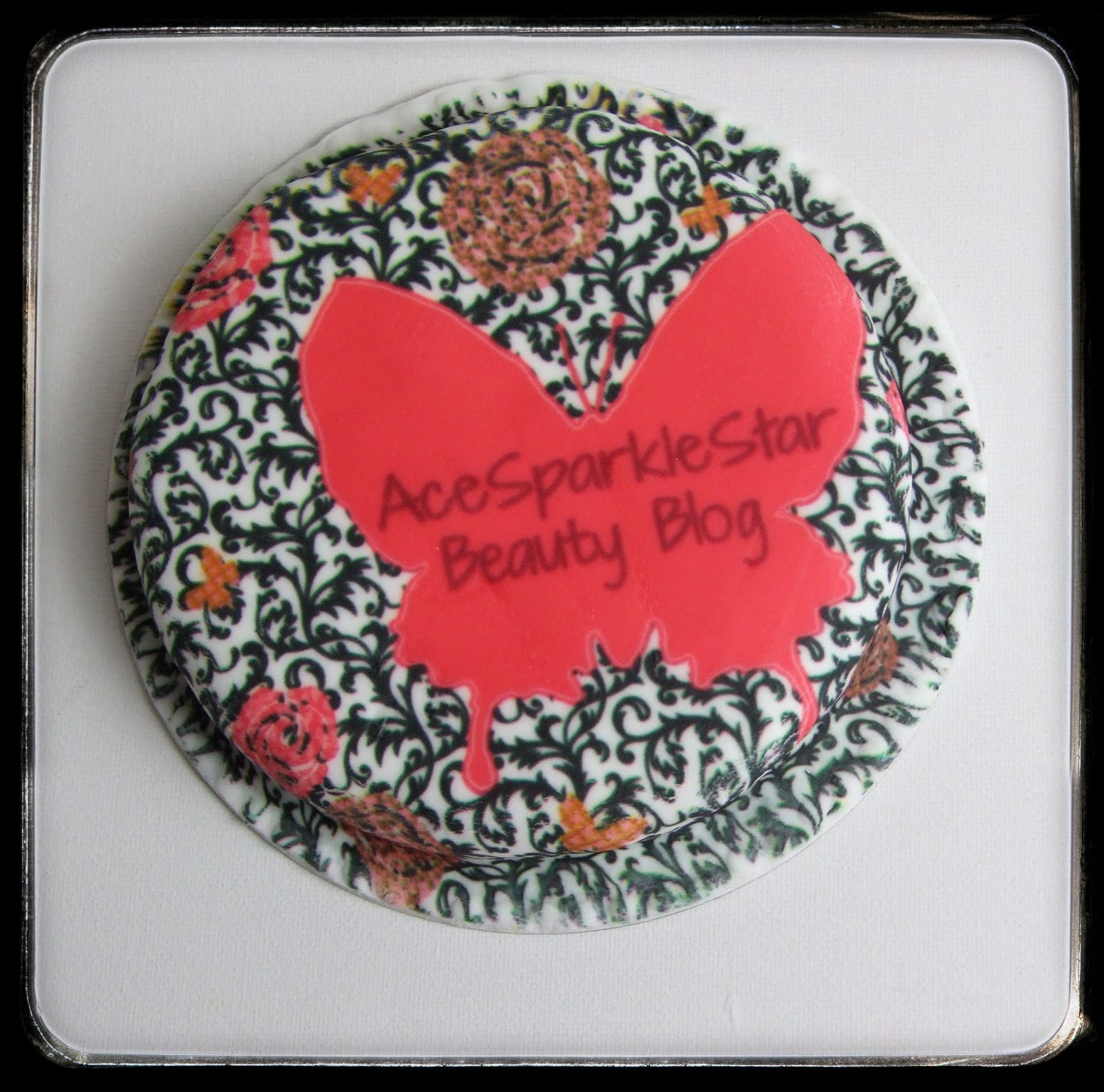 AceSparkleStar: Your Cake is in the post!!