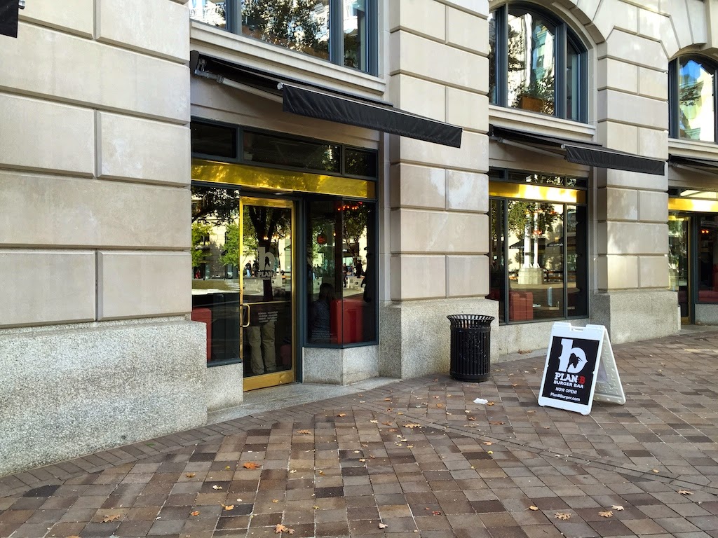 Plan B Burger Food Review - DC Outlook