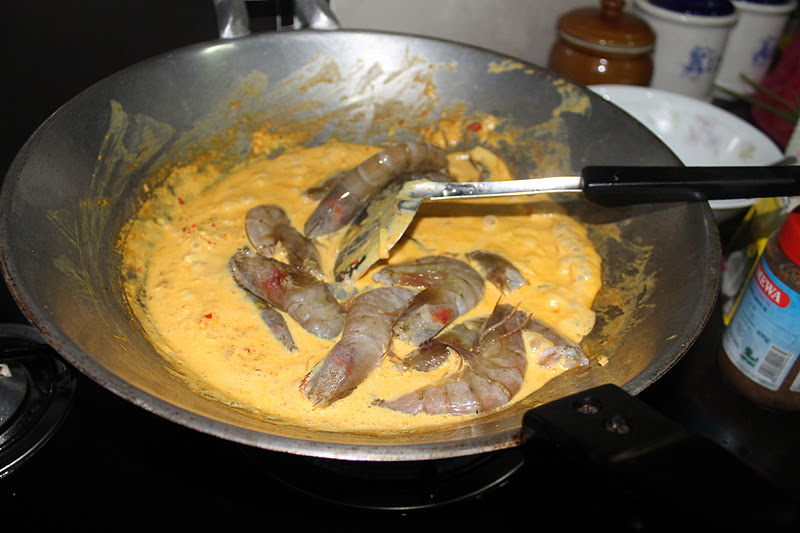 Rendang Udang Harimau - Azie Kitchen