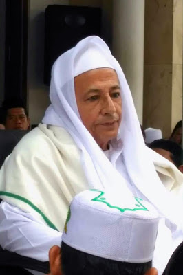 18+ Galeri Foto Habib Lutfi bin Yahya Lengkap (Gambar Ulama ...