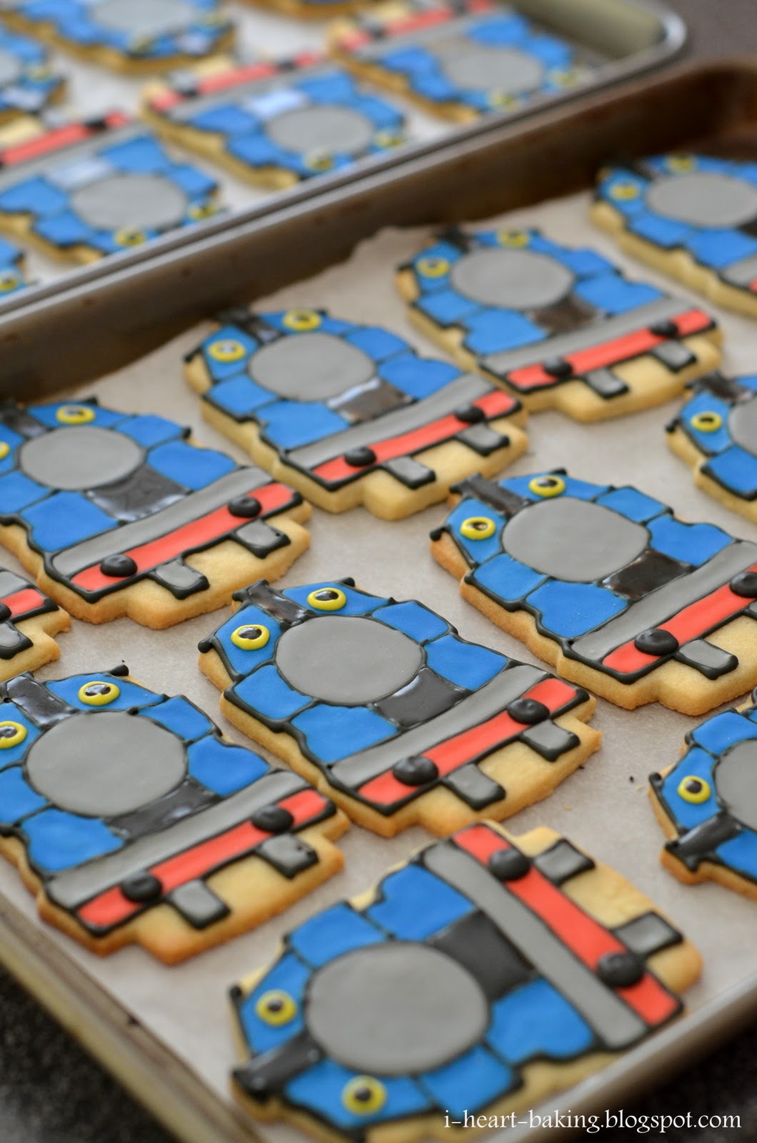 i heart baking!: thomas the train cookies