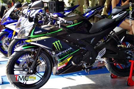 Gambar Yamaha R15 Monster Tech 3. Livery MotoGP 2015 | Koleksi Gambar Motor