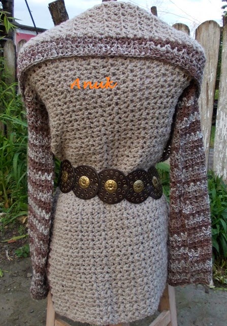 Anukdesign-crosetate: Cardigan crosetat cu guler amplu