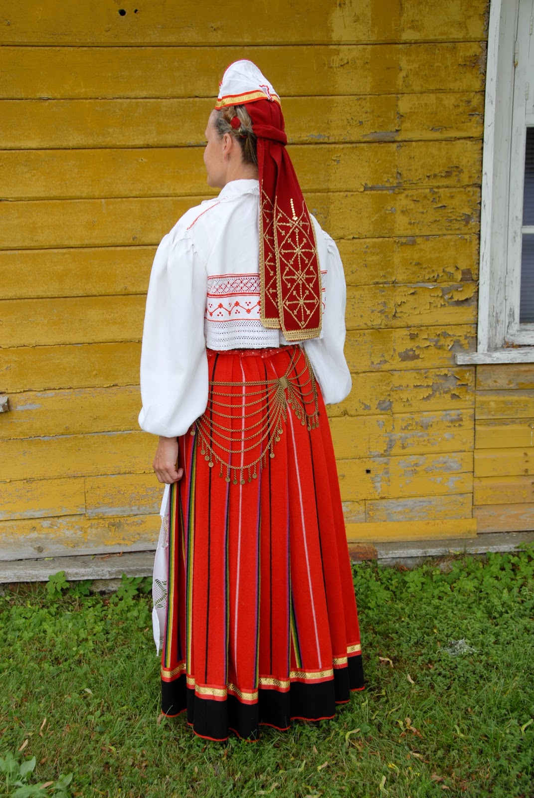 Irena Käsitöö: Rahvariietes nukud / Folk costume dolls