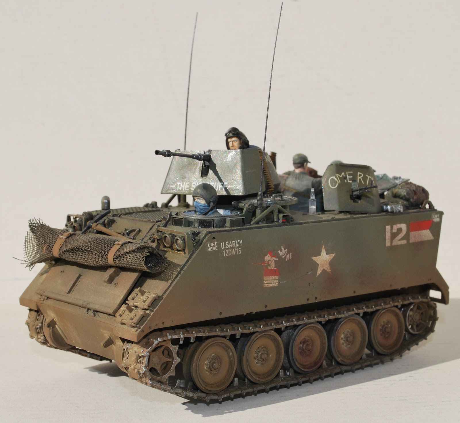 MODELE IRKA: M113. 1/35.Vietnam