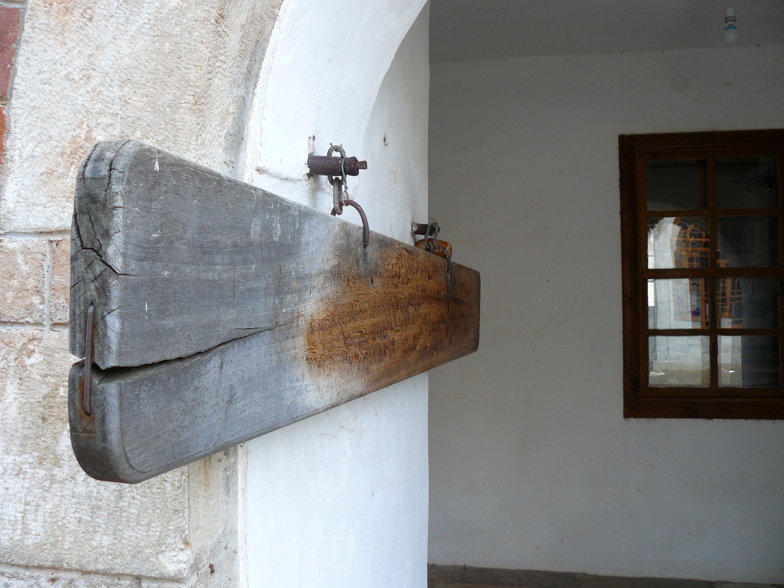 corortodox: Cantecul toacei: legatura intre pamant si cer