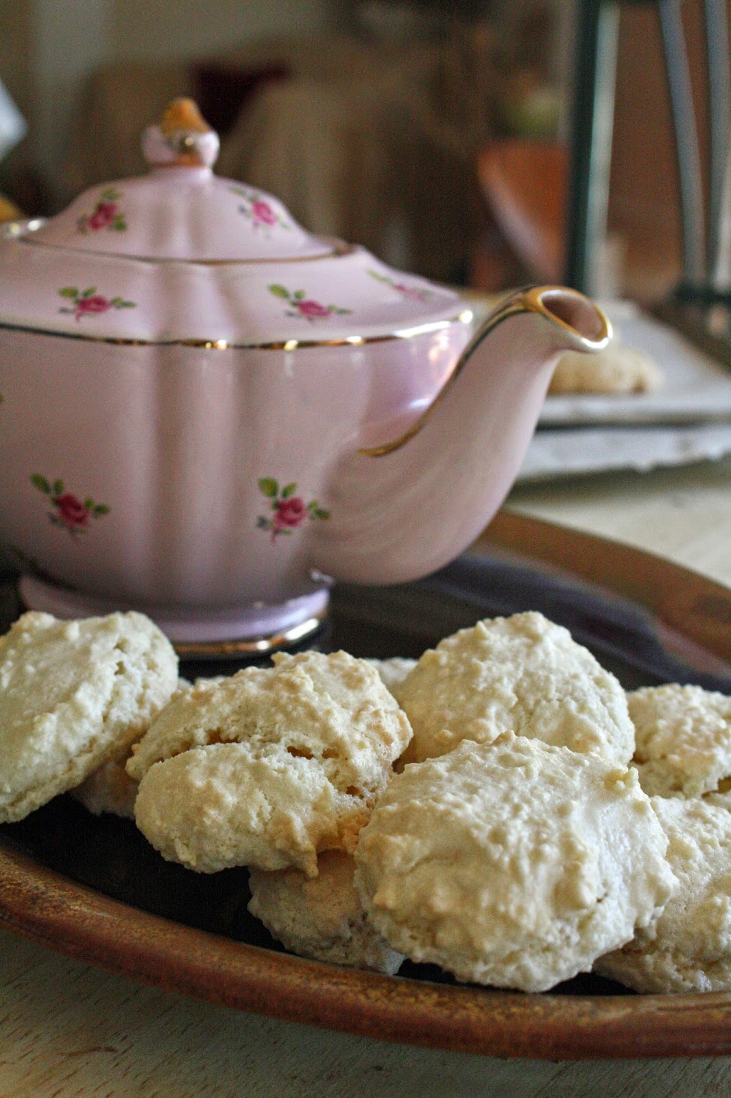 Emily Made That: Almond Meringue Tea Cookies