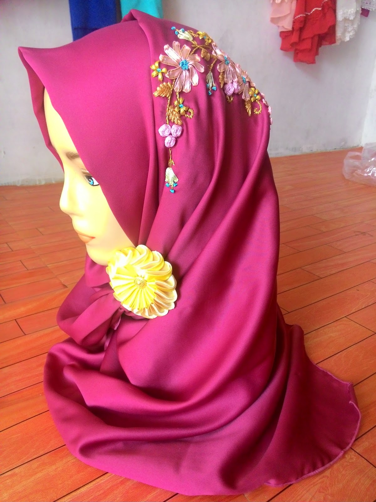 Galeri Cinde Mate: Pashmina Sulam Pita