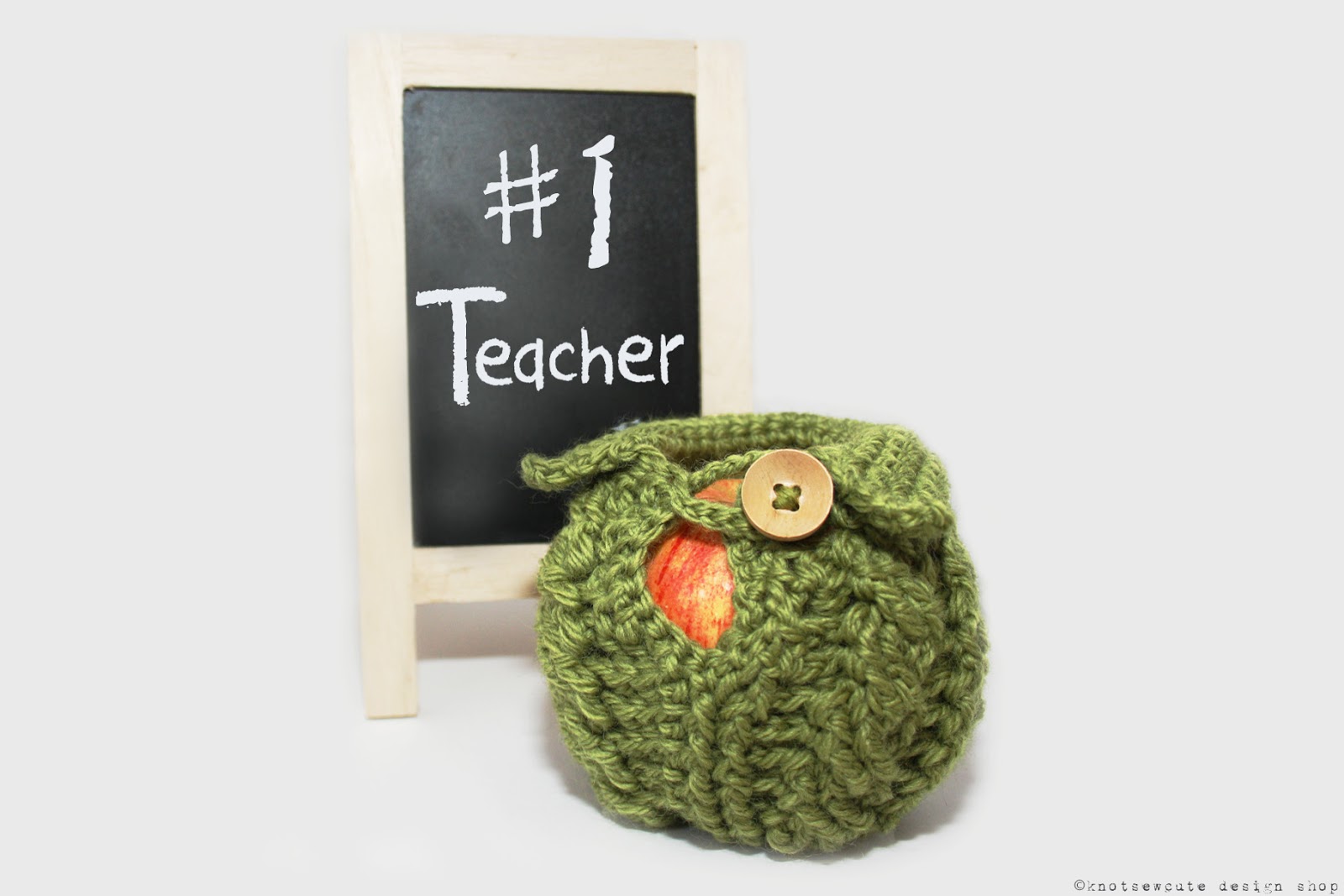 knotsewcute : diy crochet gifts for the teacher.
