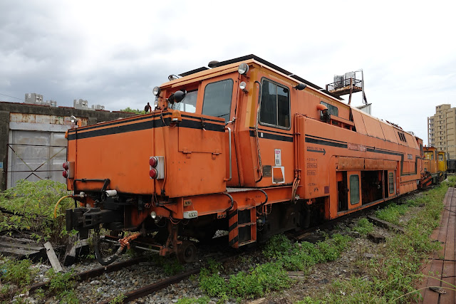 Blair's 鐵道攝影: 大型綜合砸道車 Plasser Duomatic 09-32 CSM Tamping Machine 201