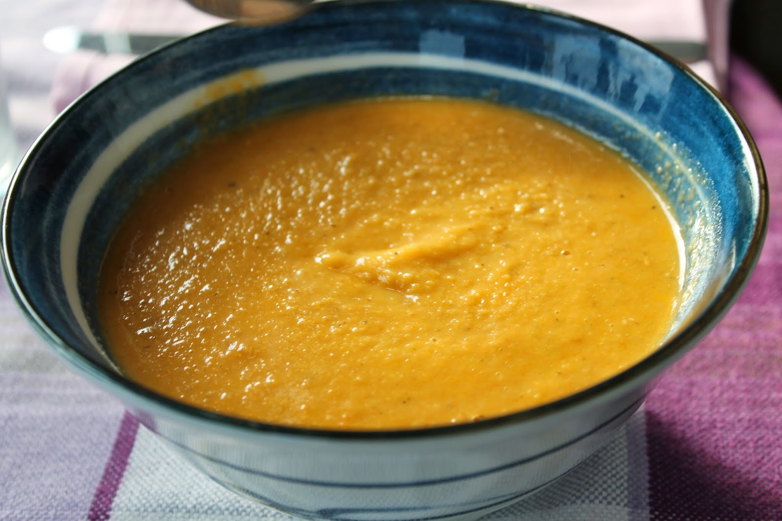 Mamá en la cocina: Puré de lentejas rojas y zanahorias con crème fraîche