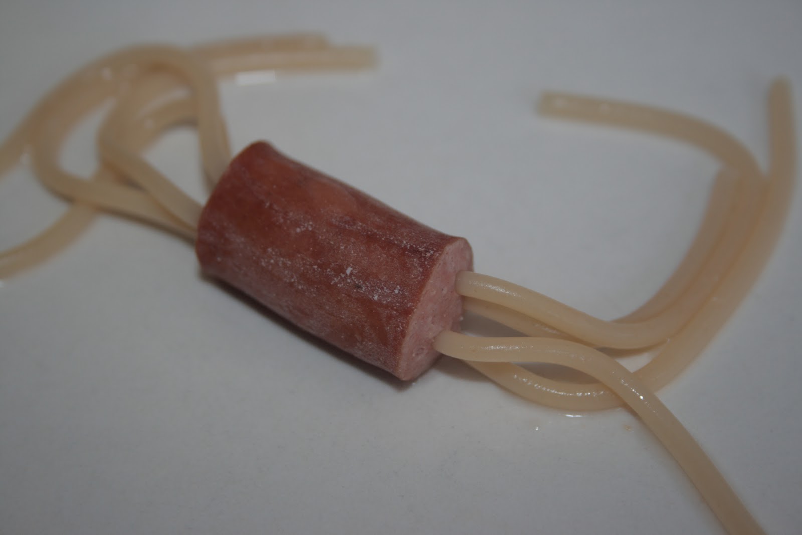 Cakes, Bakes and Makes: Sausage and Spaghetti Spiders