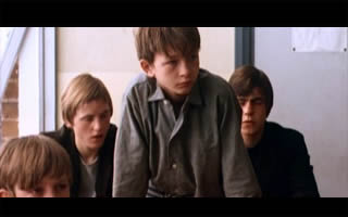 Kes | ScreenShots Movies