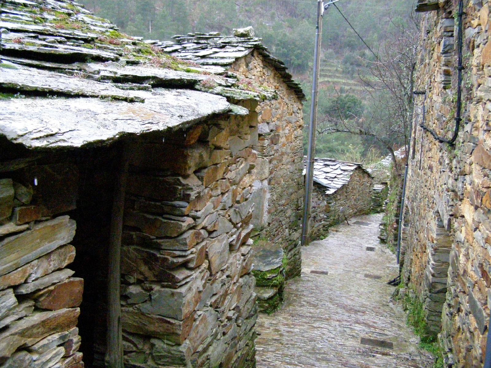Portal AuToCaRaVaNiStA: CABEÇA - SEIA - GUARDA