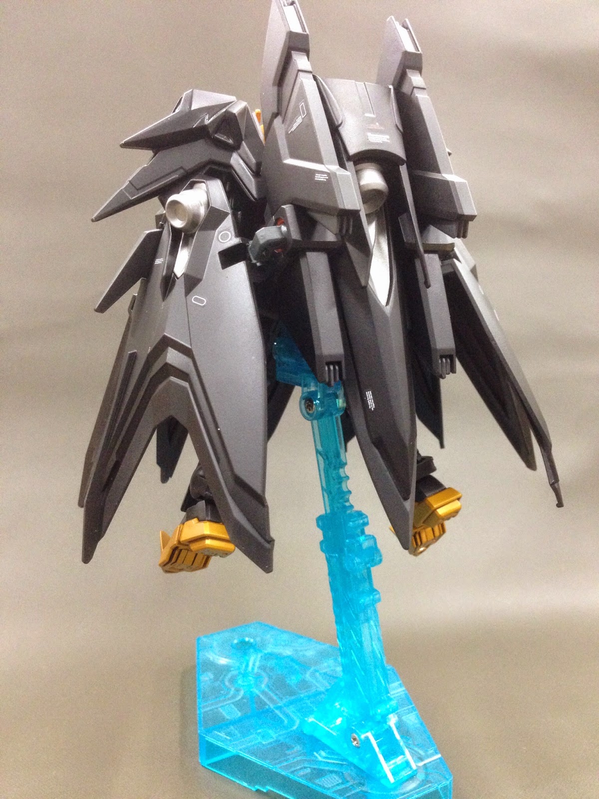 Custom Build: Gundam x LBX 1/144 Gundam Exia Dark Matter "Phantom"