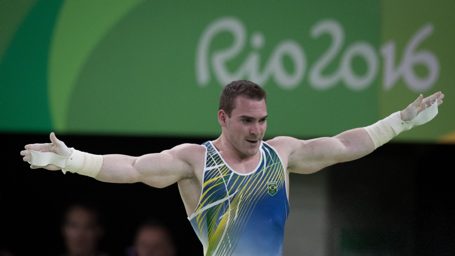 Blog Vale em Notícias: Arthur Zanetti conquista a prata nas argolas na ...