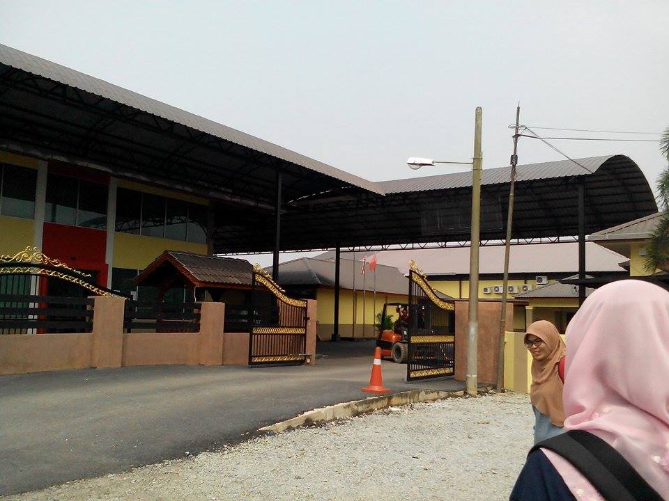 Liyana Badri: Industrial Visit di Perniagaan Mudim Zakaria