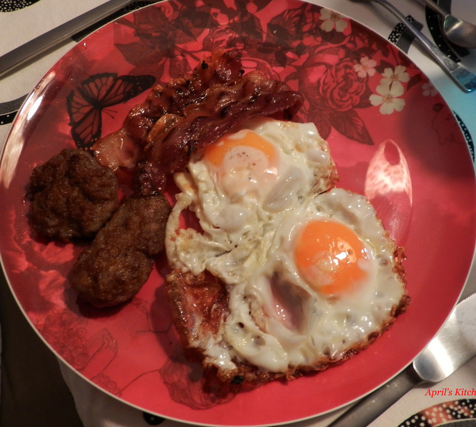 BACON & FRIED EGGS - AMERICAN BREAKFAST - APRIL'S KITCH