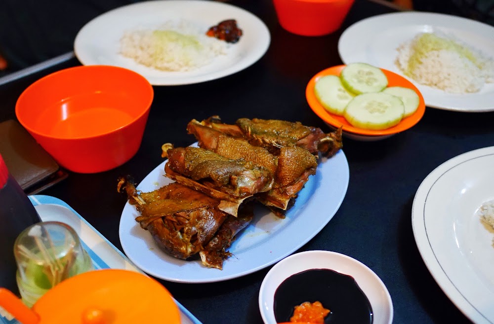 Sekol Duck Since 1986 Malang: Kuliner Bebek Goreng | HeyTheresia ...
