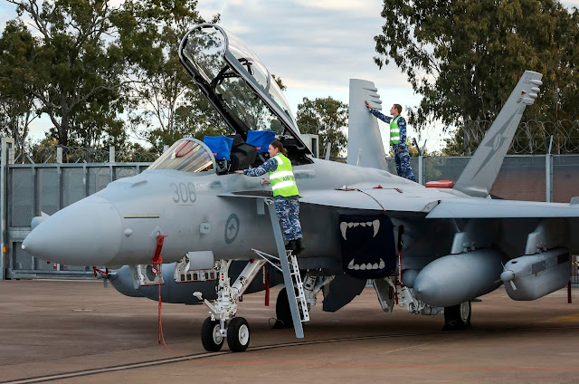 RAAF receive full EA-18G Growler Electronic Warfare aircraft fleet ...