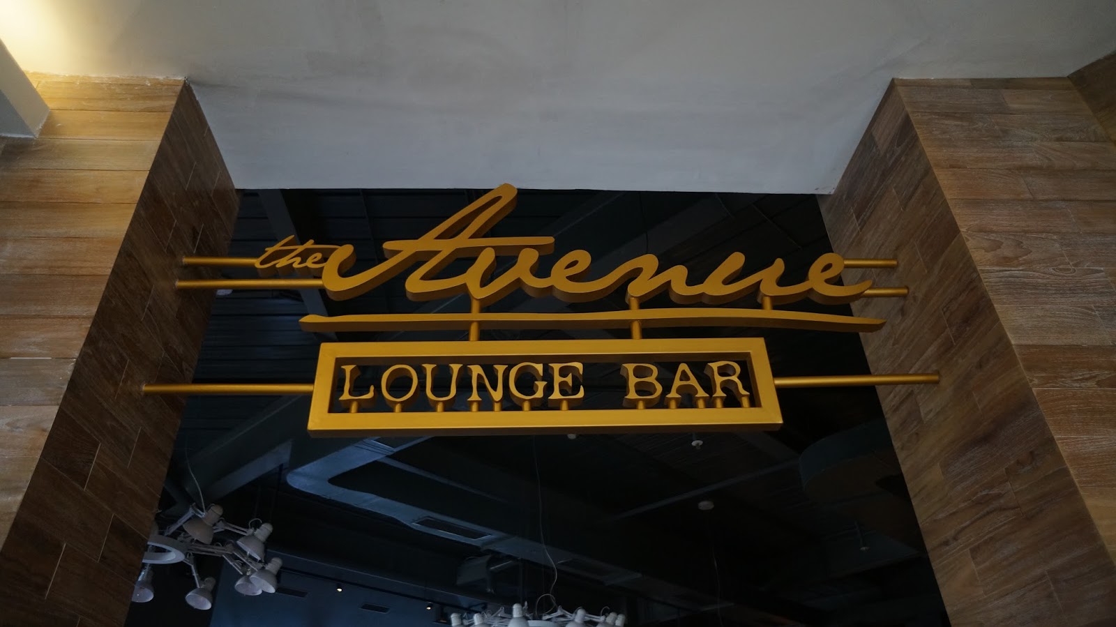 The Avenue Lounge Bar Java Paragon Surabaya (Review) | Laura Angelia