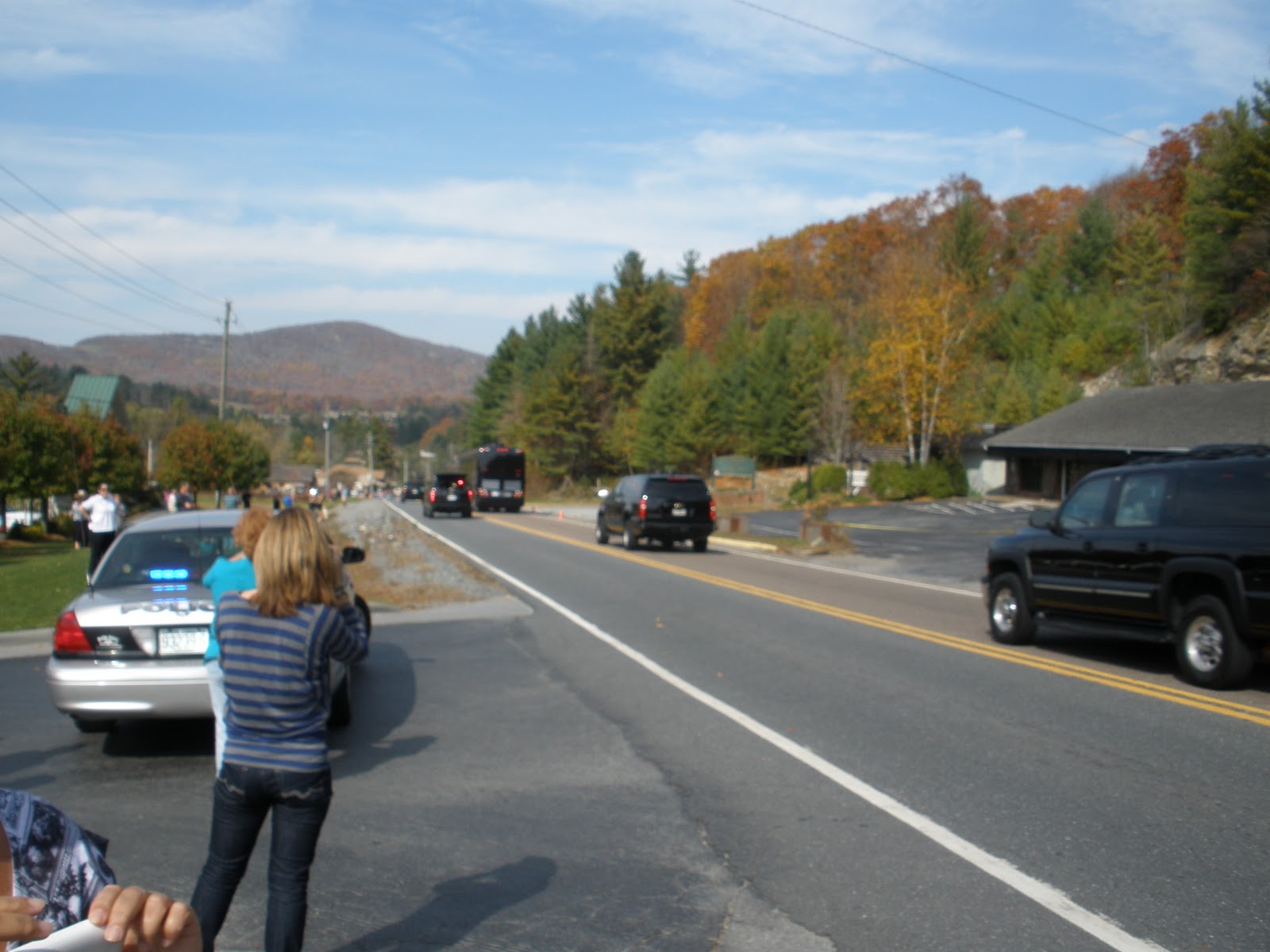 Zoe Nelson -- Artwear: POTUS Bus!