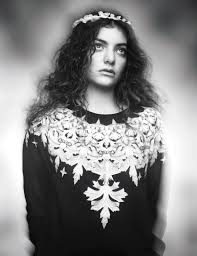 NOTICIAS Y EFEMERIDES MUSICALES Y DEL CINE: HACE 19 AÑOS, NACE LORDE ...