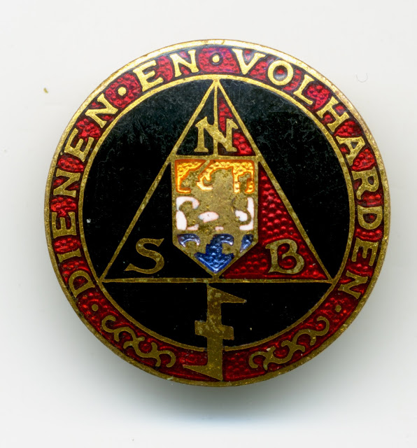 Ailsby Collection: “Serve and Endure” Badge.