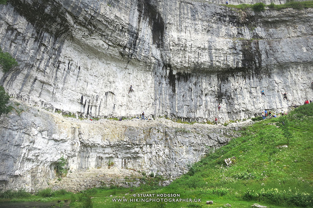 Malham Cove walk via Gordale Scar, Yorkshire Dales - Hiking Photographer