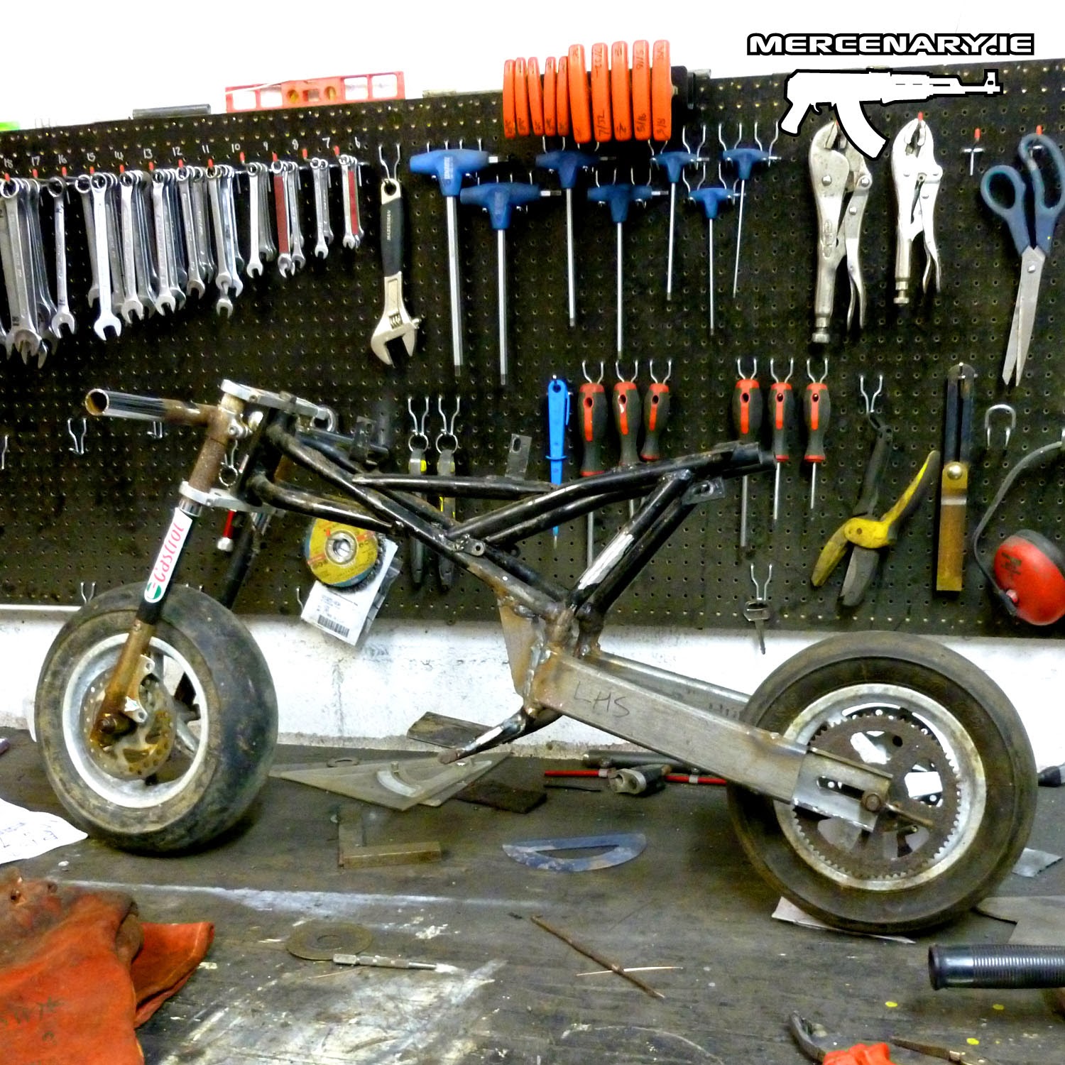 Mercenary Garage : Project Mini Moto - Part I