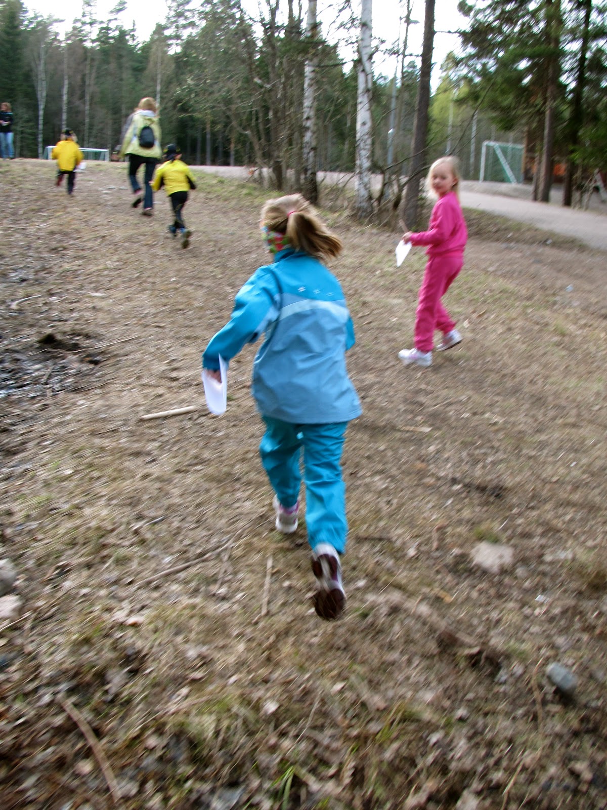 CARINA - MITT SK LIV: Skogslek!