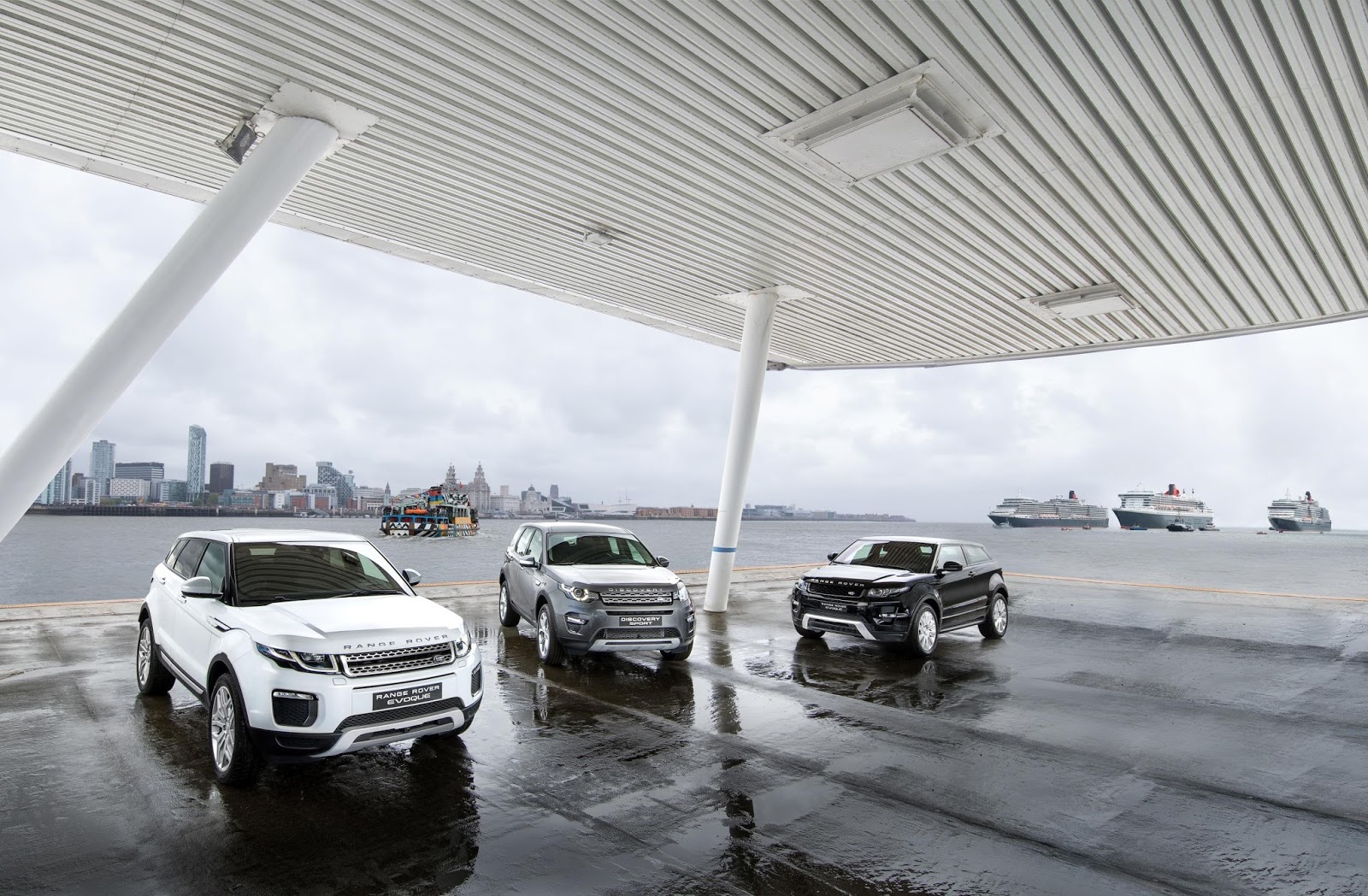 The Motoring World: Jaguar Land Rover takes two Manufacturer of the ...