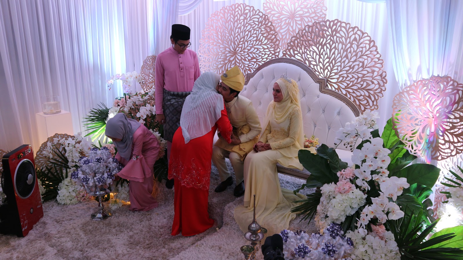 Majlis Persandingan Hafez Dan Mira - RESEPI NASI AYAM HAINAN PENYET ...