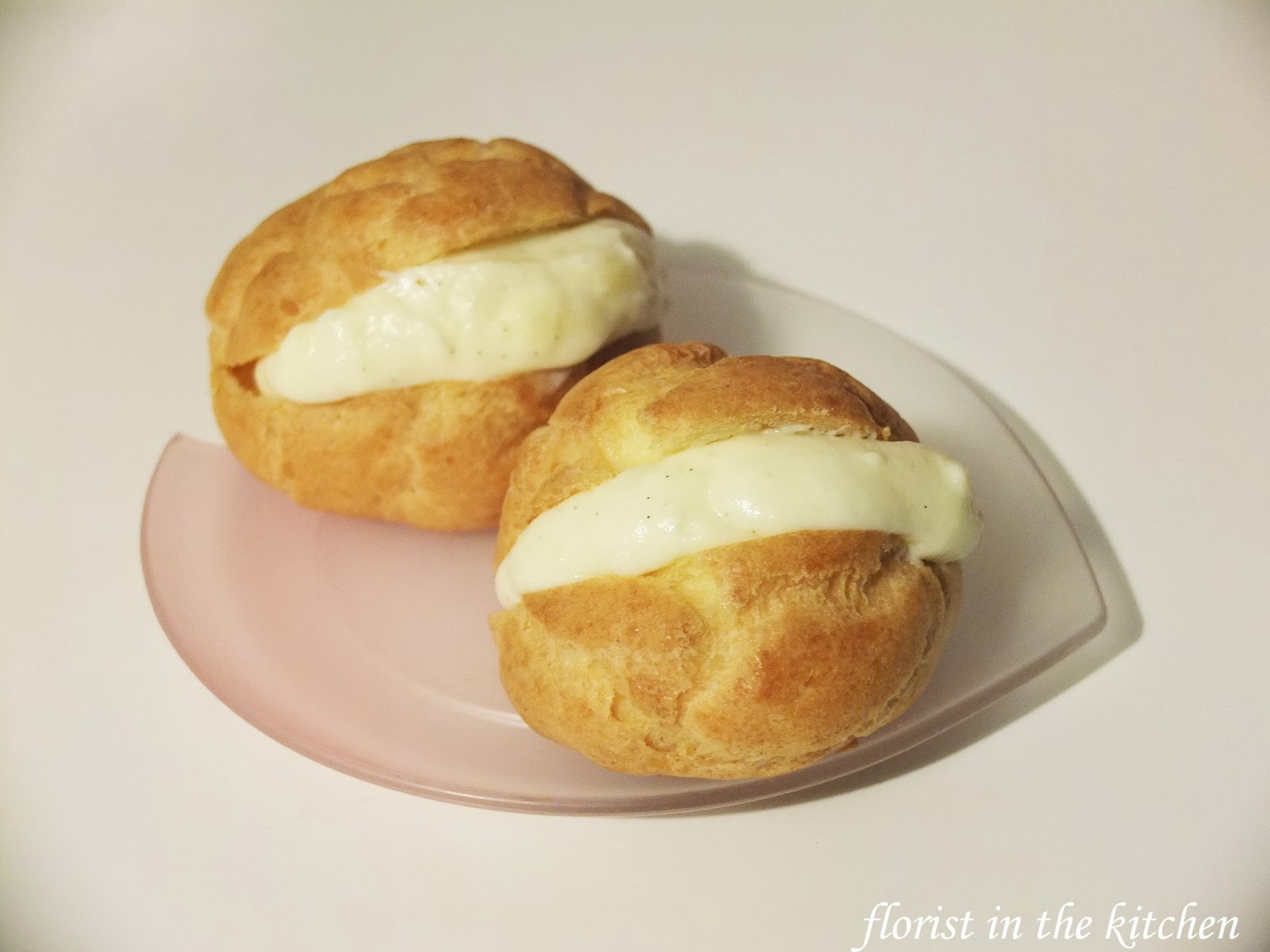 florist in the kitchen: Japanese Cream Puff Recipe