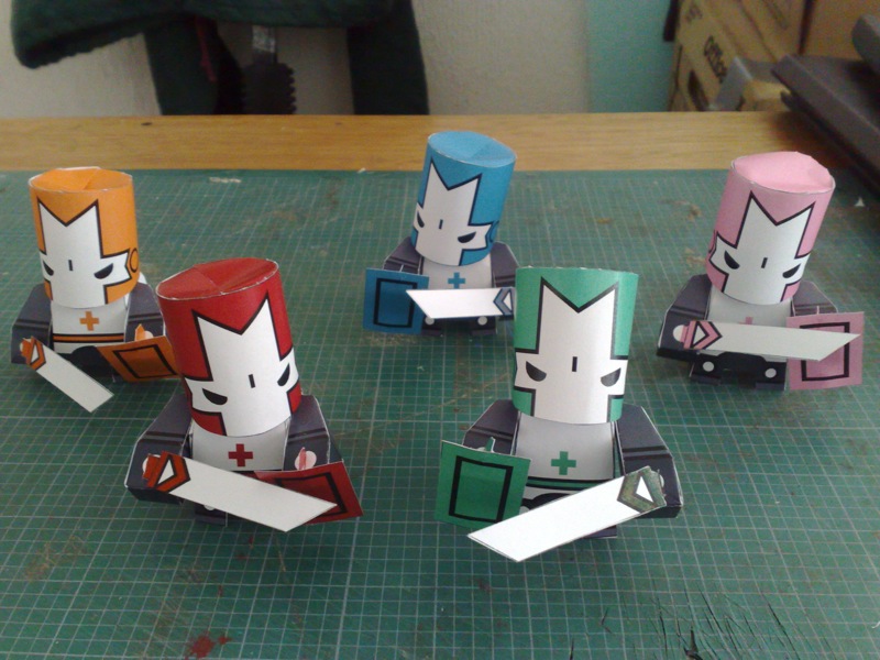 Papiers, no >}}> : Papercraft 13 - Castle Crashers