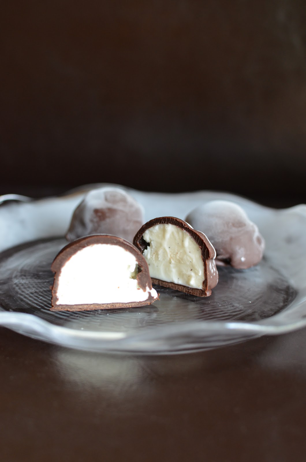 Playing with Flour: Tartufo and ice cream pops