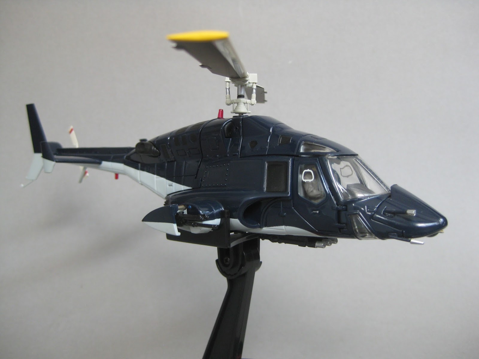 deSMOnd Collection: Aoshima 1/48 "Airwolf" Diecast Model SGM-08 Pt.2