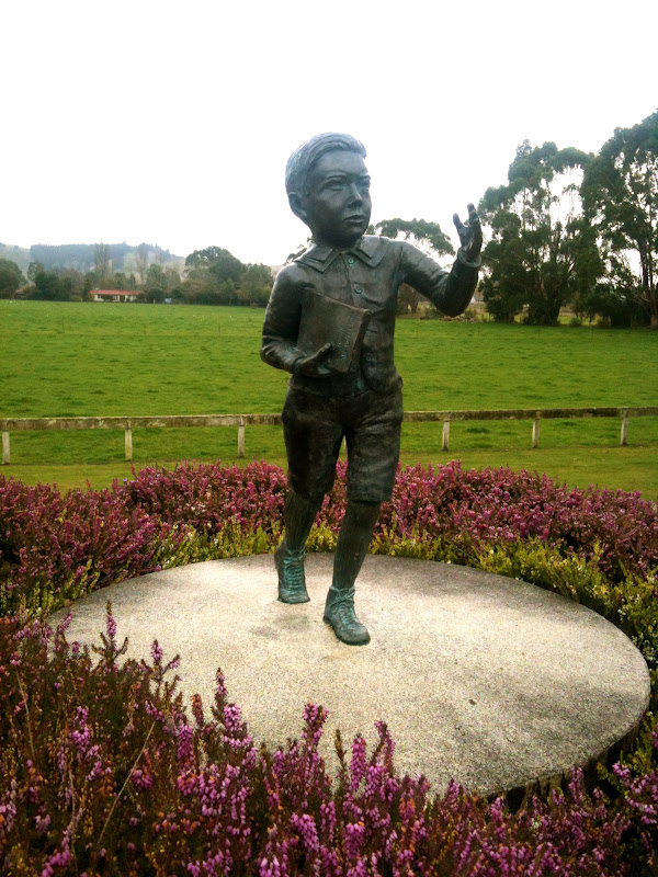 Project 41: 185/366 - Statue of Lord Ernest Rutherford as a small boy