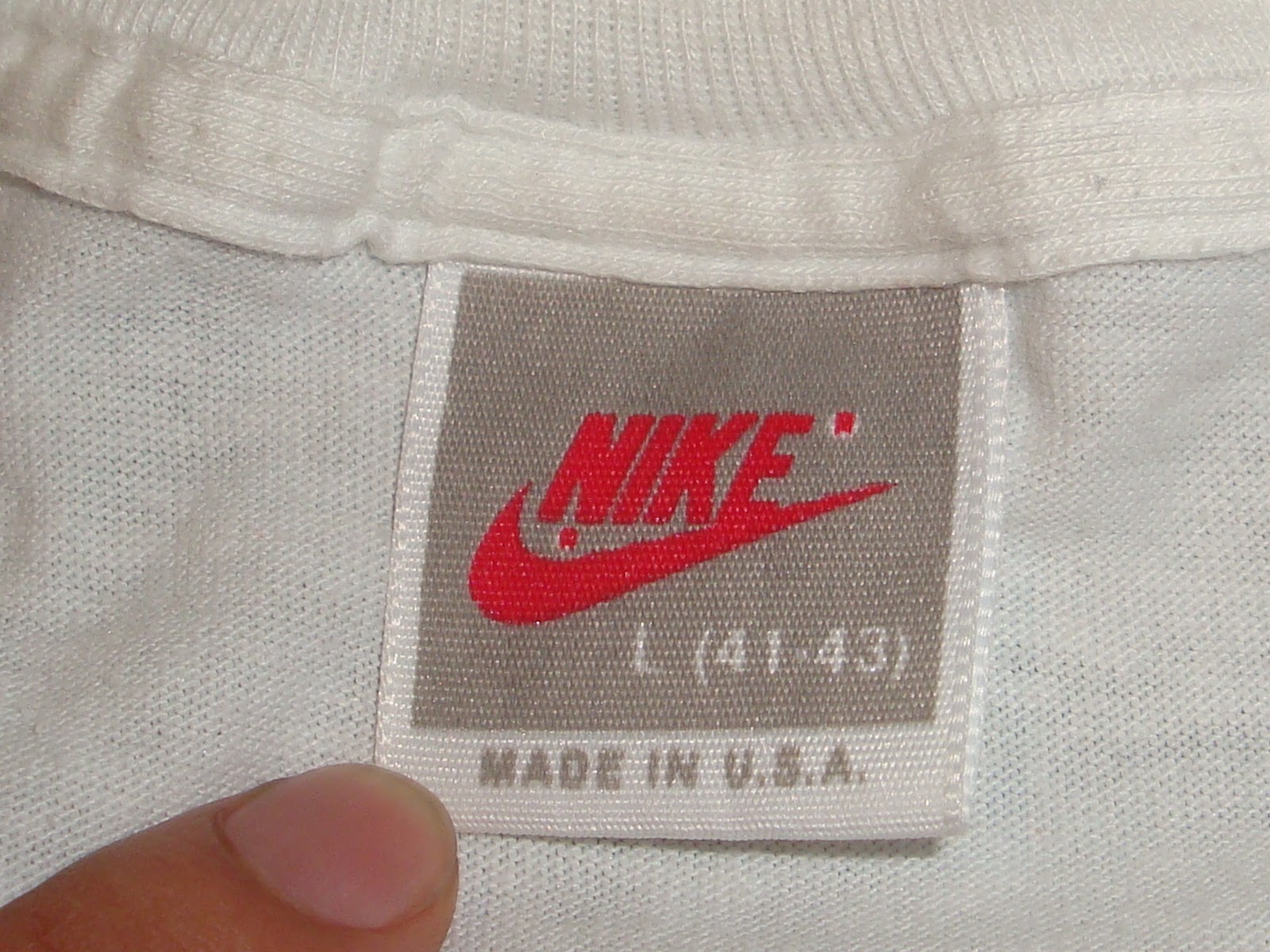 Surachai Store: Vintage Nike Grey Tag (White)