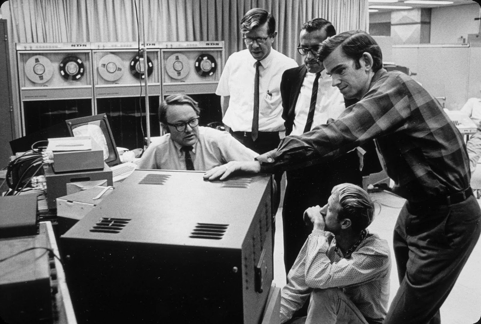 In 1968, Computers Got Personal: How Douglas Engelbart's "Mother of All ...